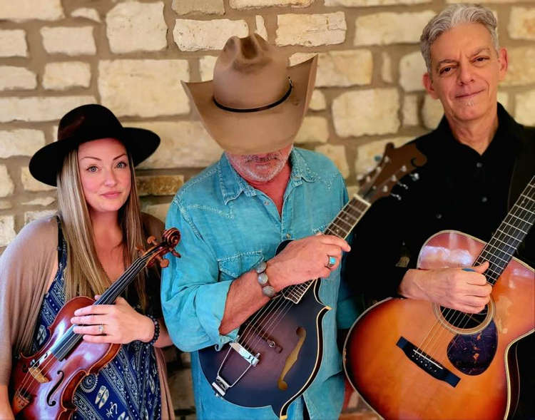 Visitwimberley.com - Outside the Square - Susannas Kitchen Live Music ...